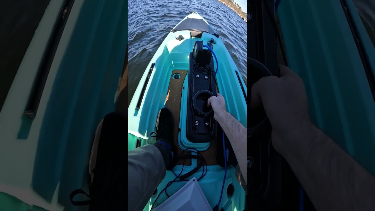Descubre el Mejor Kayak de Pesca con Motor para tus Aventuras ...